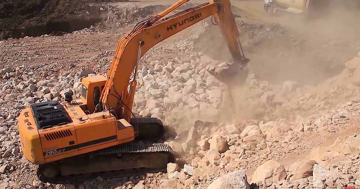 Видео 10 самых необычных вещей найденных в пустыне